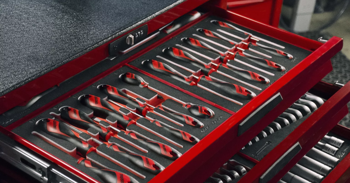 Bergman & Beving : Power to the Tools - Manufacturing Outlook