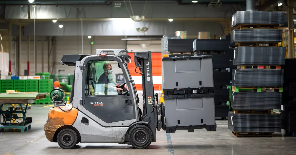 Corplex : Closing the Loop - Manufacturing Outlook